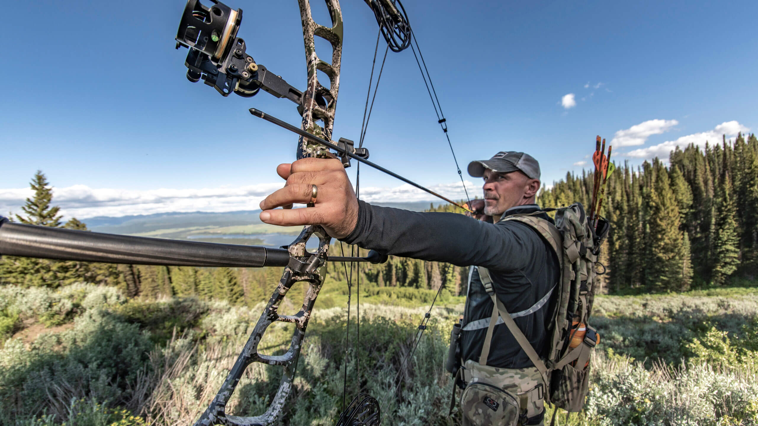 Buying Your First Compound Bow? Here’s Where to Start | The Journal ...